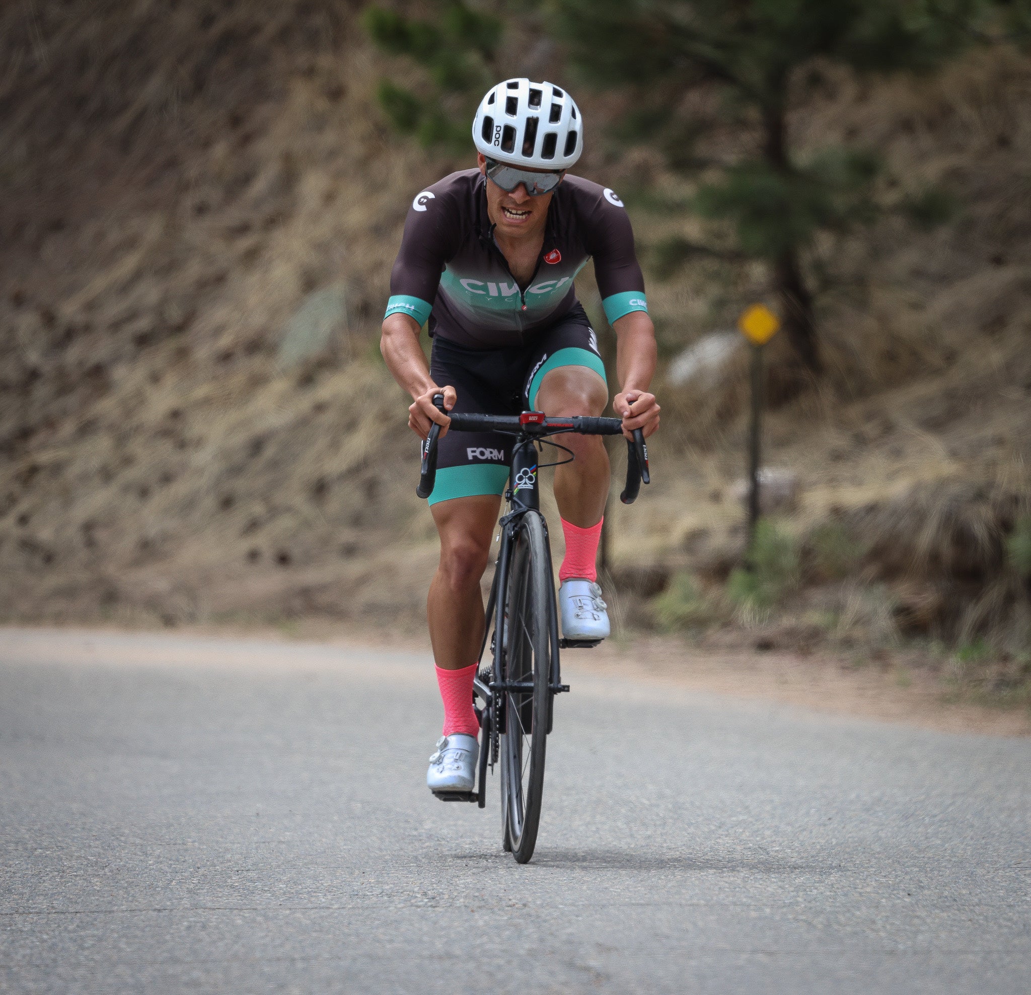 How to Become Better at "Suffering" on the Bike – CinchCoaching